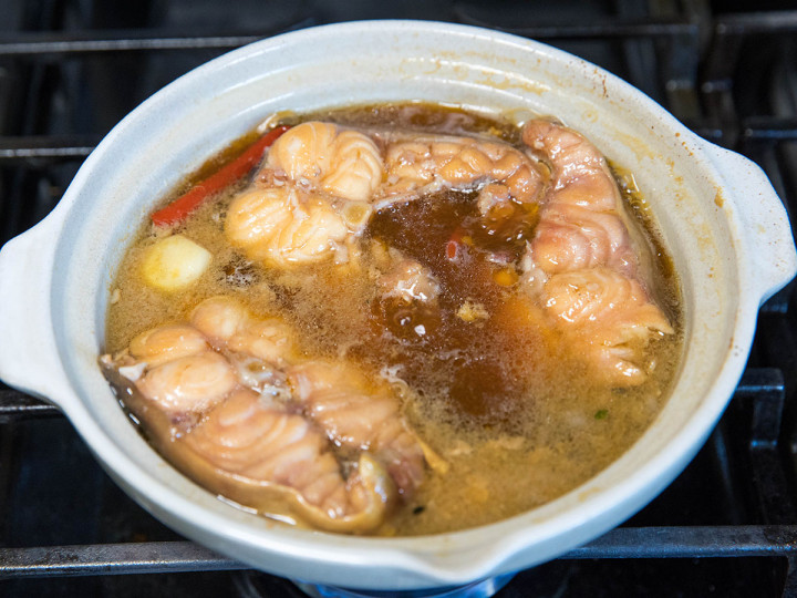 Ca Kho To - Vietnamese Caramelized Catfish in Clay Pot