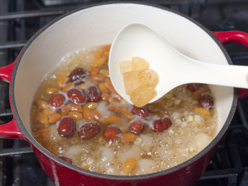 Che Sam Bo Luong - Refreshing Vietnamese Herbal Dessert Drink