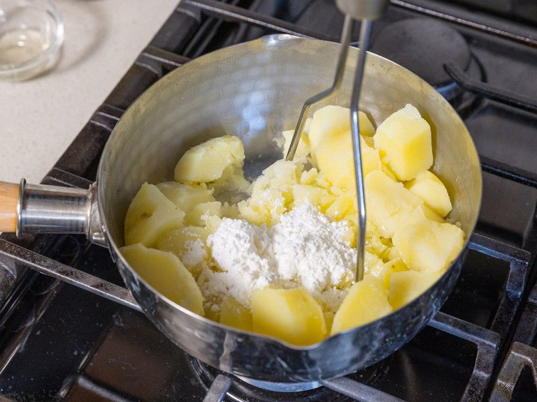 Potato Mochi Recipe - Crispy & Chewy Hokkaido Imo Mochi