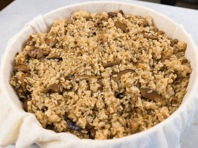 Taiwanese Sticky Rice - You Fan 油飯 (Oil Rice)